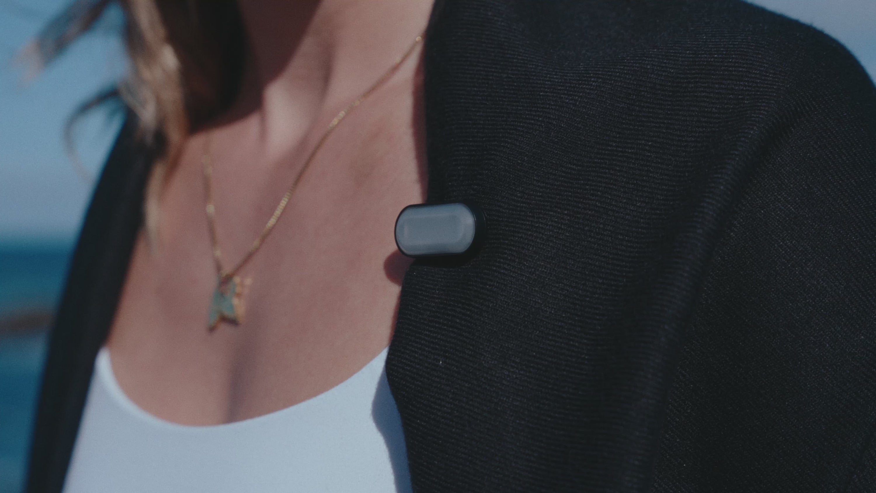 Wearable UV Sensor with App to Help You Prevent Sunburns – sun-a-wear - your personal UV tracker